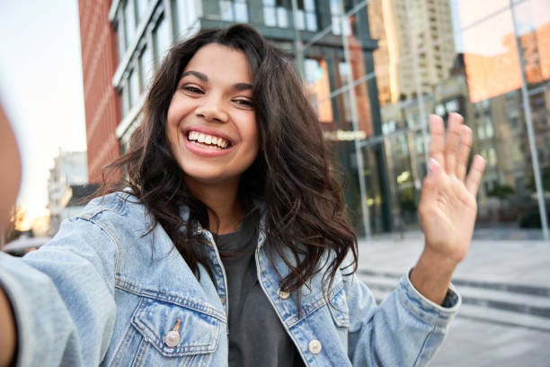 “Girls blogger”. introduce | by Ydai | Apr, 2024 | Medium