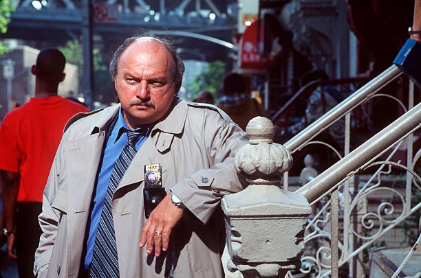 “Inside the Squad Room: A Deep Dive into NYPD Blue and the Legacy of ...