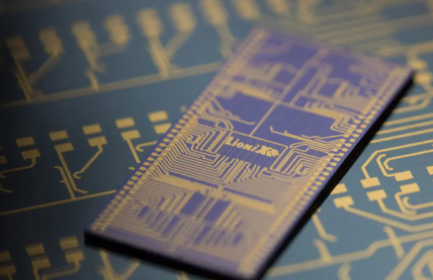 Photonic Integrated Circuit: Definition, Disadvantage, Fabrication ...