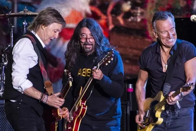 The Great Glastonbury Greenwash. Greta, Greenpeace and flying to the ...