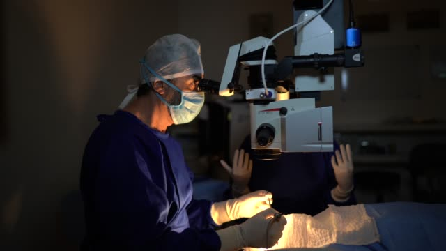 ما هو الفرق بين الفيمتو ليزك والفيمتو سمايل | by SharpEyes | May, 2024 ...