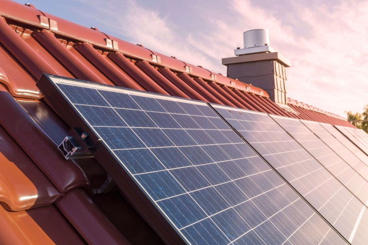 A Guide to Buy the Best Solar Panels for Your Home | by Bluebird Solar ...