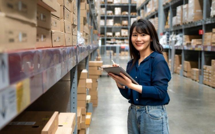 Pengertian Data Warehouse. Untuk memahami gudang data, komputer… | by ...