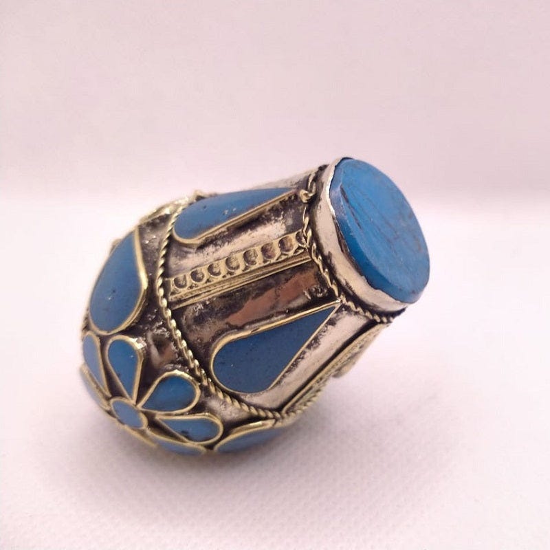 Massive Stone Kuchi Ring | by Inayah Pasha | Medium
