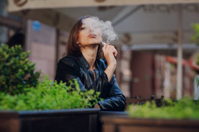Relax and Unwind: How Vaping Can Meet Your Needs | by Divisioncubic ...