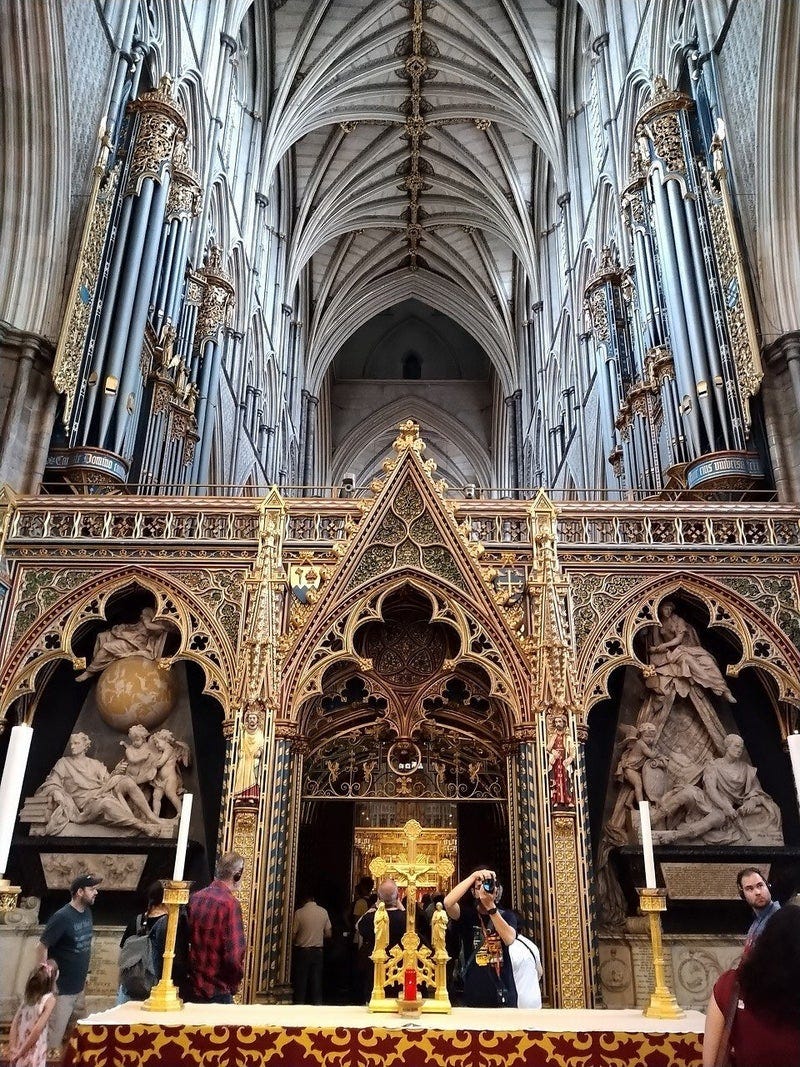 Westminster Abbey, where the Coronation Takes Place | by Yuri Minamide ...