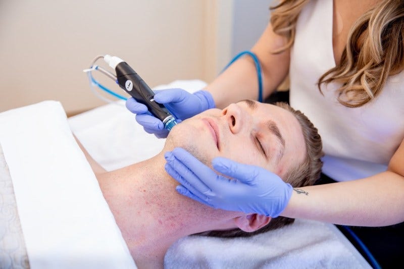 Dubai’s Secret: Hydrafacial for the Modern Man | by Bisma Dynamic | Jul ...