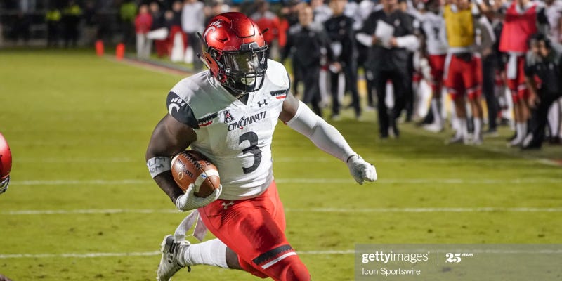 Undrafted player profile: Michael Warren | by Mike Maher | The Birds ...