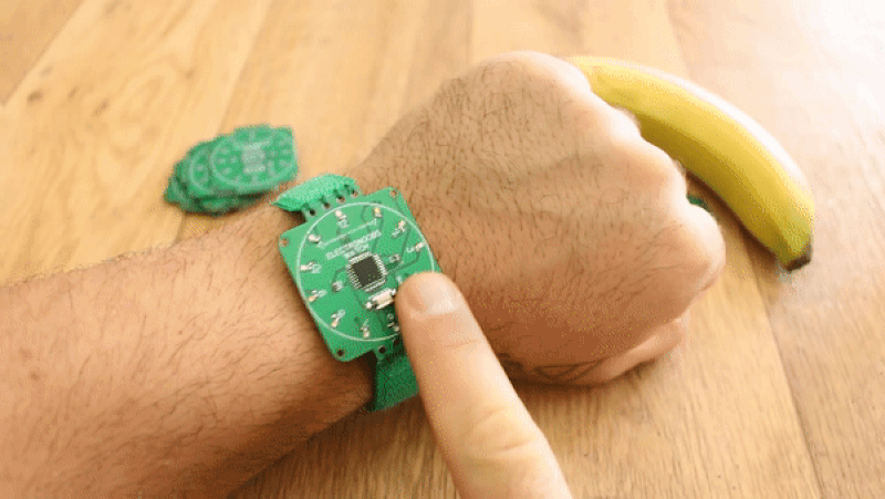 Designing an 8MHz Watch Using an ATmega328P Microcontroller | by Cabe ...