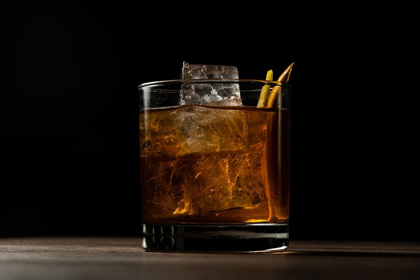 Mengenal Old Fashioned: Koktail Klasik yang Tak Lekang oleh Waktu | by ...