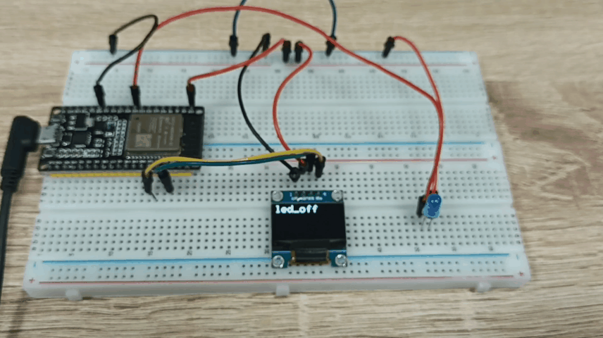 #ESP32Project 11: Bluetooth. Hai! Hari ini saya akan menjelaskan… | by Srilaksmiip | Medium