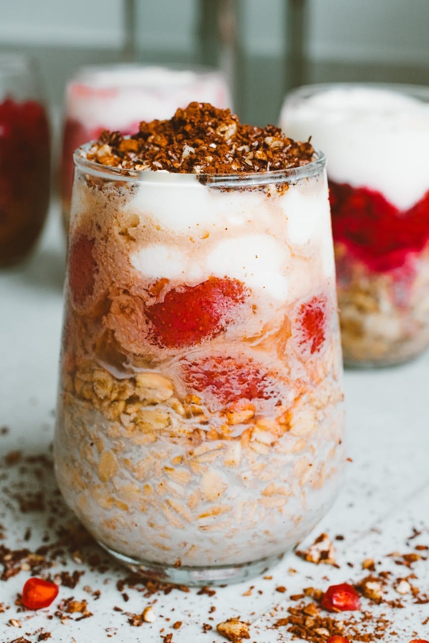 Oats Parfait. Ever thought of waking up to a creamy… | by Nutritionist ...