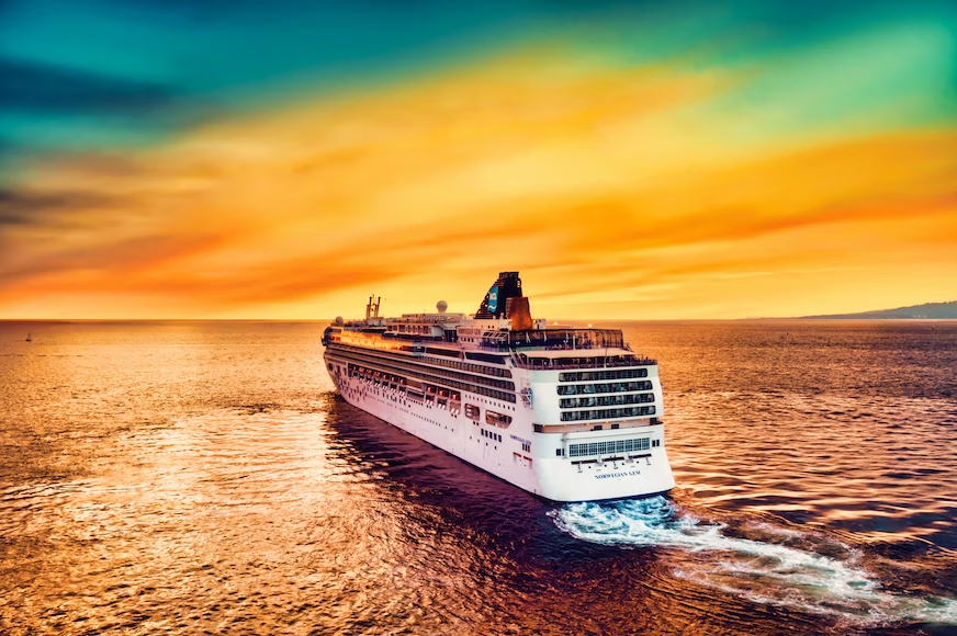 Best Cruise Destinations for Travelholics | by Mehwish Tariq | Medium