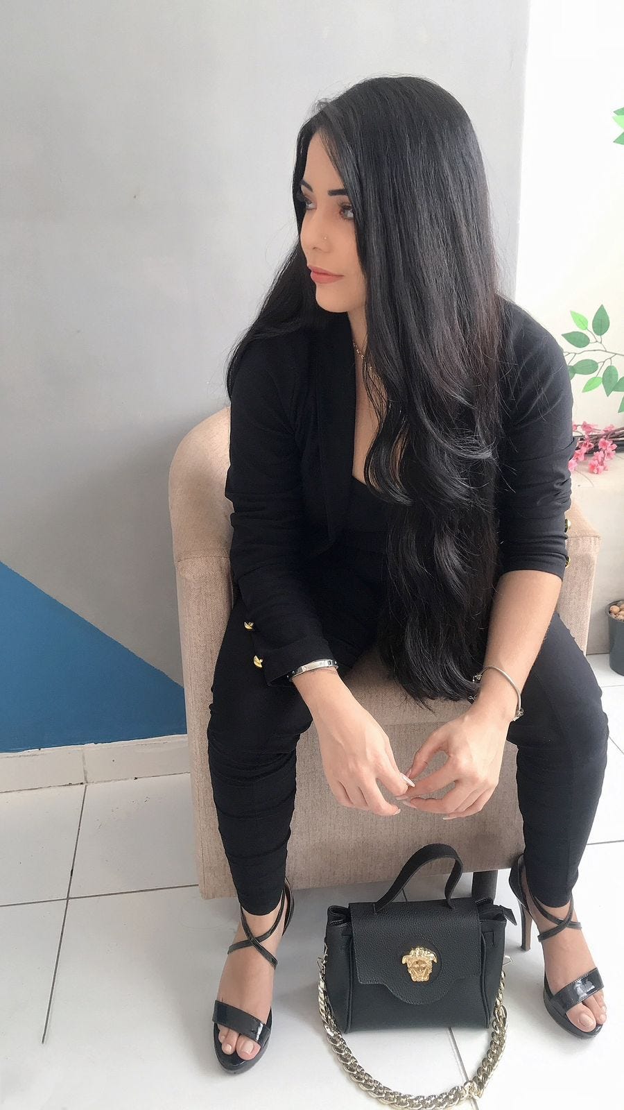 Sobre ser forte: um perfil biográfico de Raíssa Gamazo | by Natalie ...