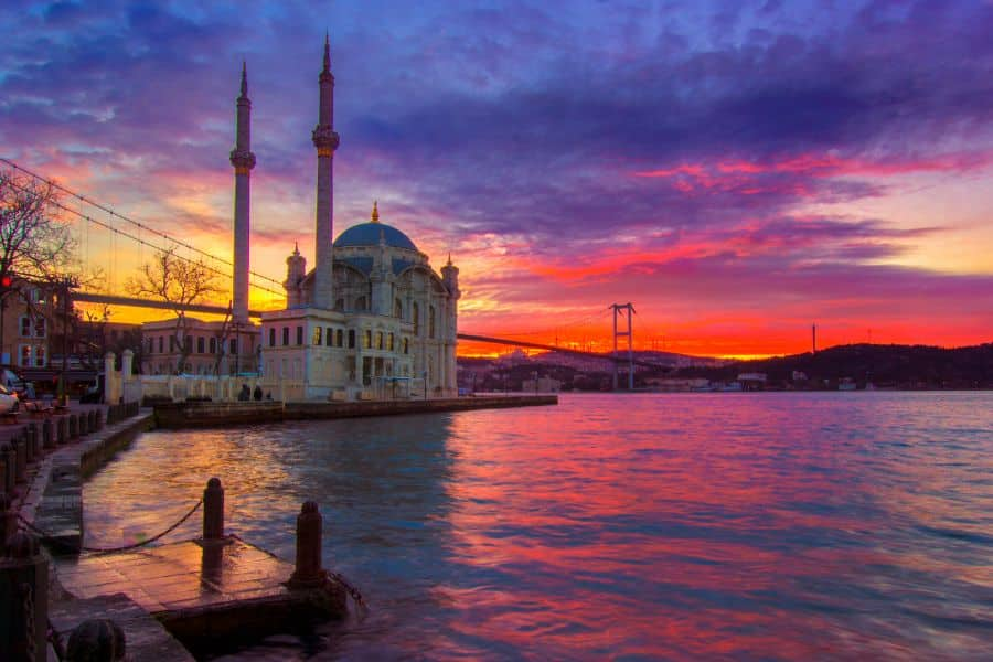 4 Essential Tips to Visit Turkey. Are you into Turkish customs and ...