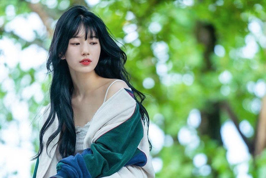 Hot K-Drama review . Hello~ everyone!! It’s k-drama time!!! | by eleana ...