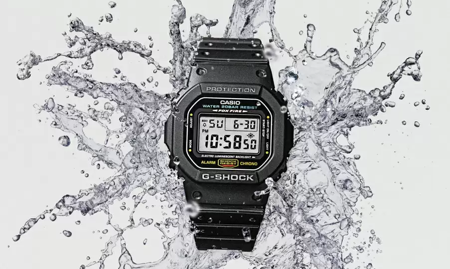 Exploring the Difference Between Waterproof and Water-resistant Watches ...