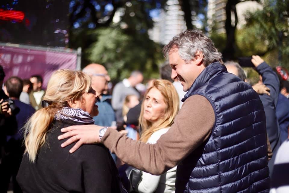 Trabajar en la gestión pública. Trabajar en la gestión pública implica… | by Felipe Miguel | Medium