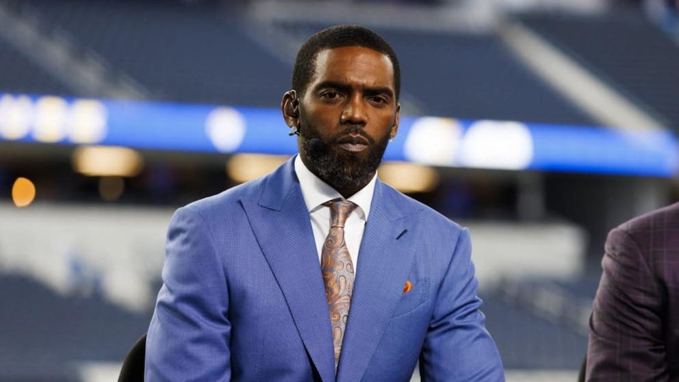 Randy Moss Battles Cancer. Wide receiver Randy Moss is considered… | by ...