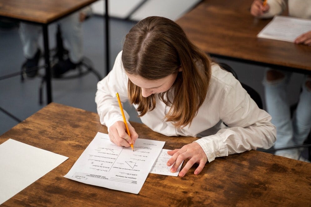 Step-by-Step to Success: Must-Have Tools for Online Grammar Mastery ...