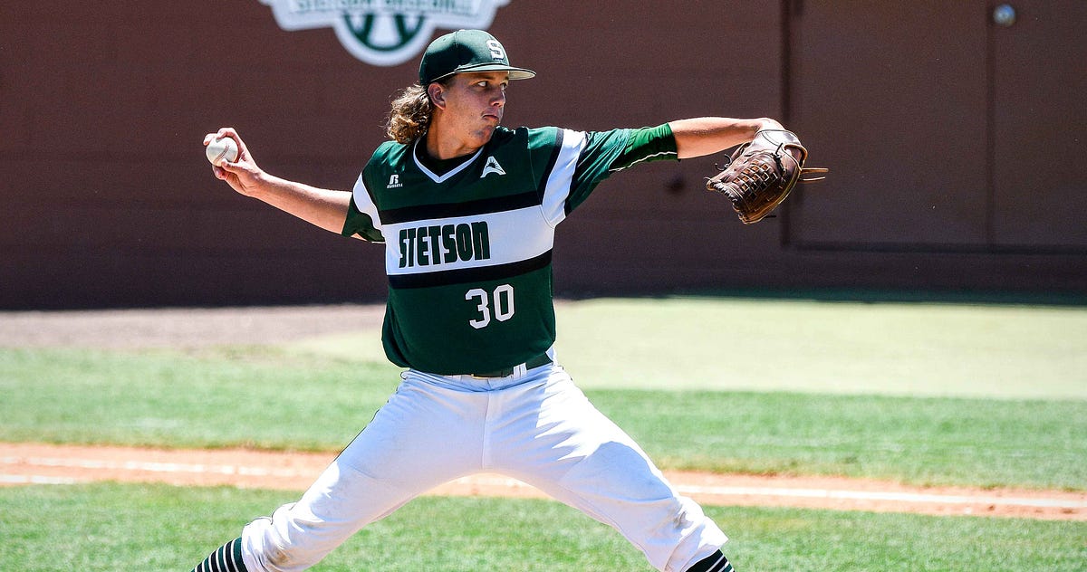 Mariners Select RHP Logan Gilbert and OF Josh Stowers on Day 1 of MLB ...