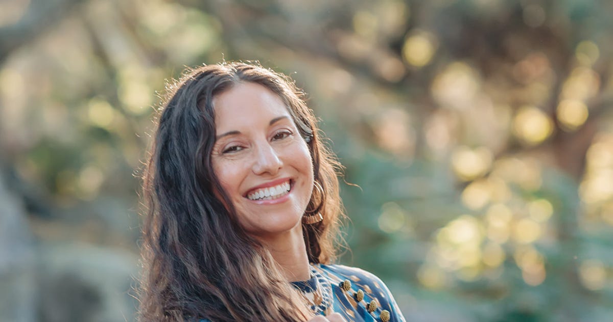 Understanding Perimenopause: Dr Mariza Snyder On How to Recognize It, and How to Thrive Through ...