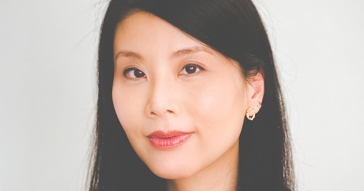 Winnie Tang, Career Pivot Coach & Biz Strategist: How Journaling Helped ...