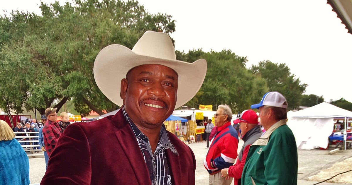 Never givin’ up with foremost country troubadour Danny Dawson | by ...
