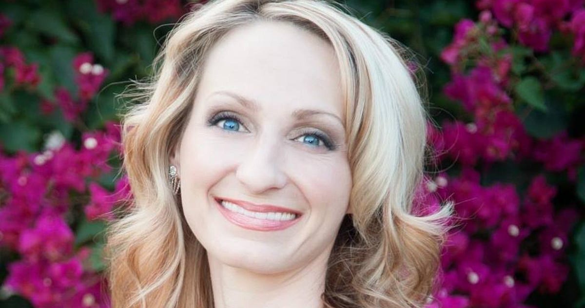 Female Founders: Rachel Fiori of Masters of Self University On The Five ...