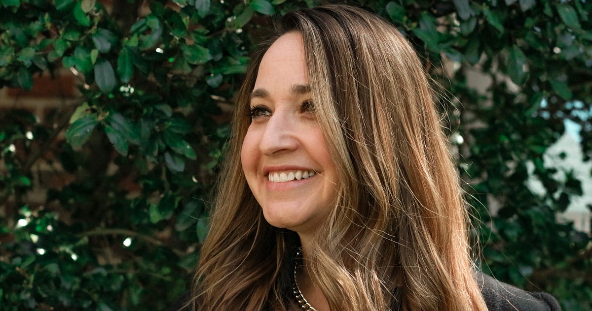 Jaime Bettencourt of Mood Media On The 5 Ways To Create a Wow! Customer ...