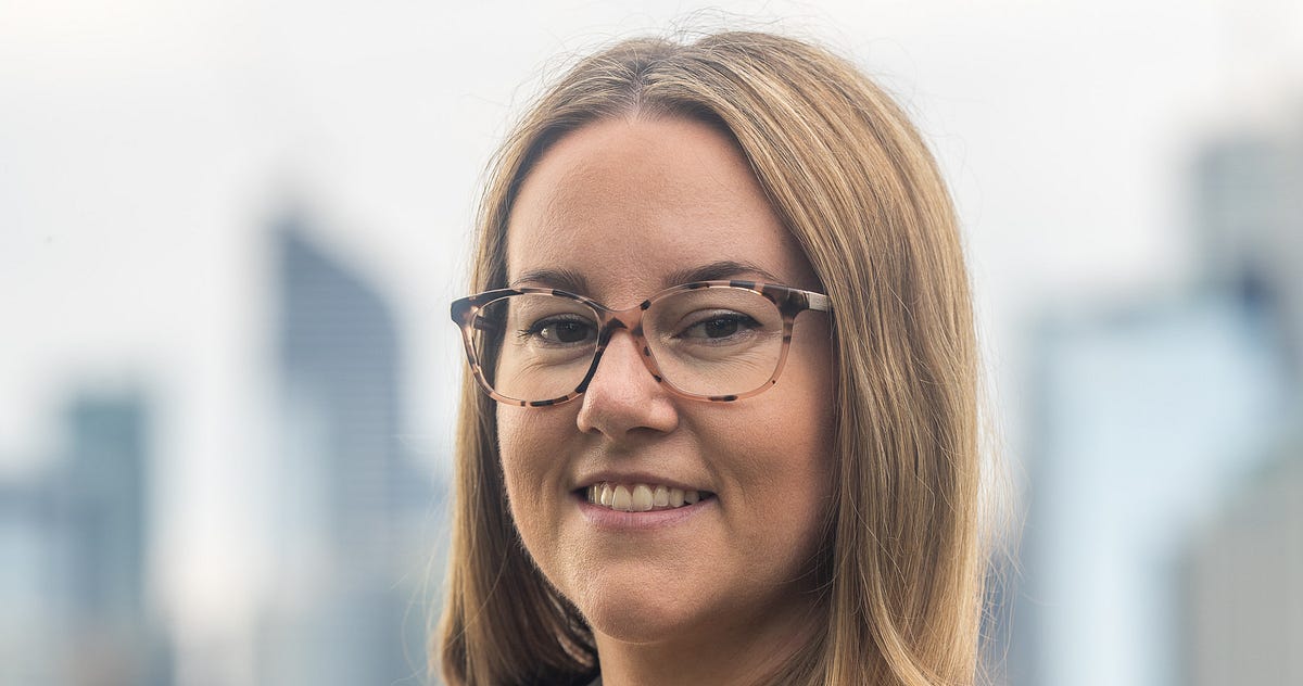 Leading with Heart: Nicholle Ellis of AltitudeB2B On The Power of ...