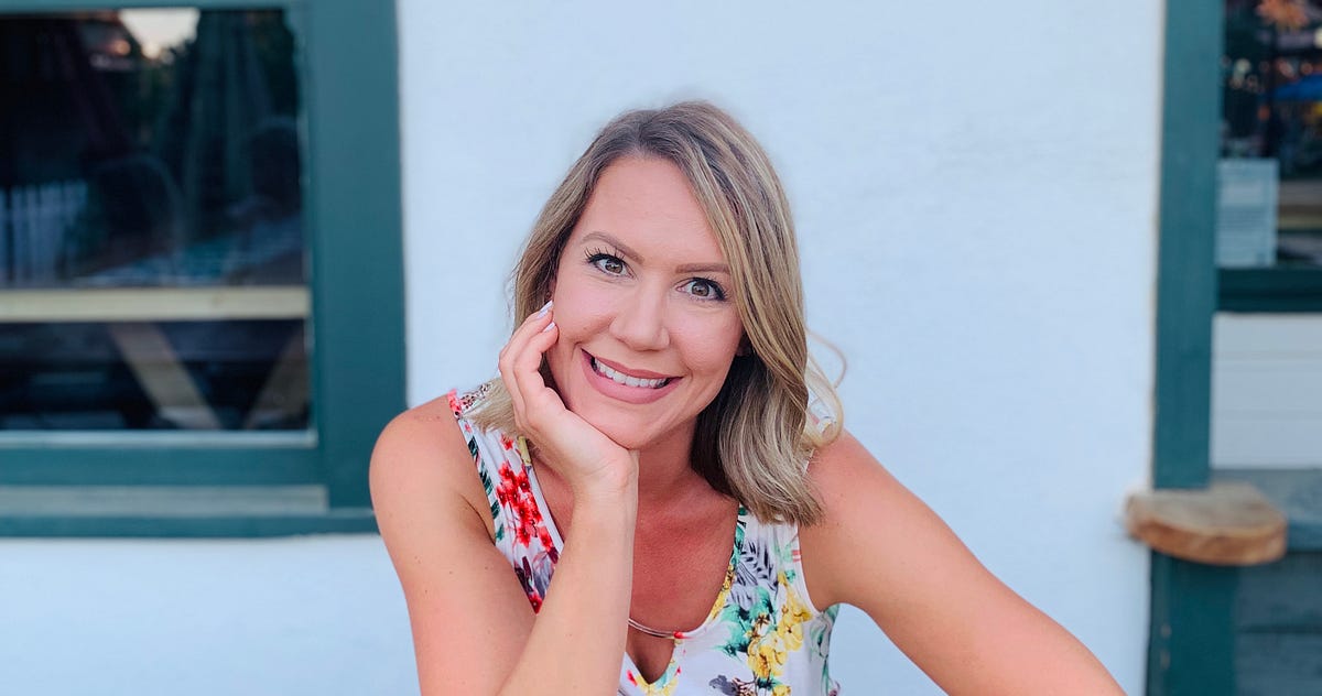 How Sara Muender of The Mama Miracle Tackles The Extreme Work Life ...