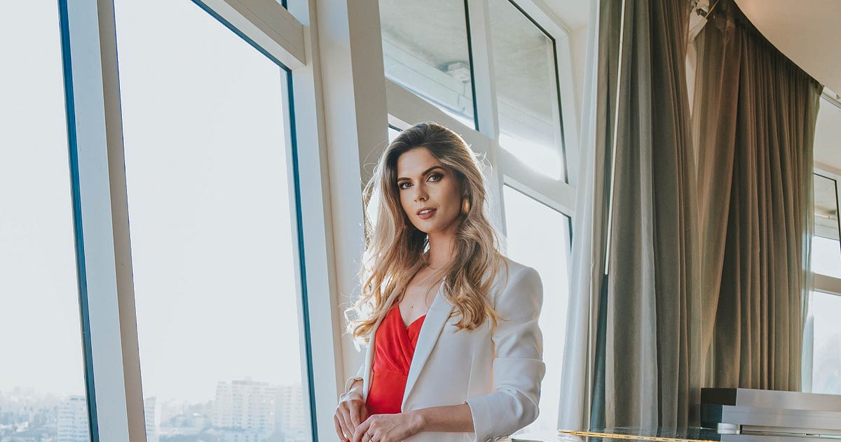 Kate Ziuz Of ‘Master Your Presence’ On The Importance Of Professional ...