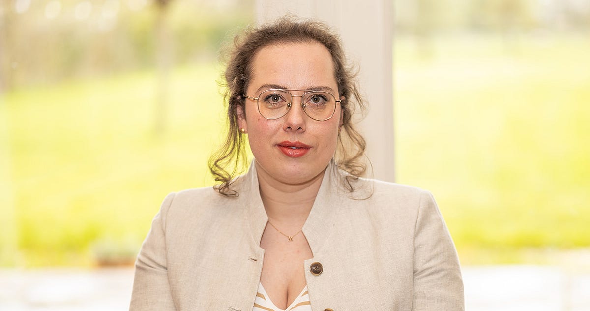 Elisabeth Schellekens Of Elle’s Corner On What I Did to Heal After ...