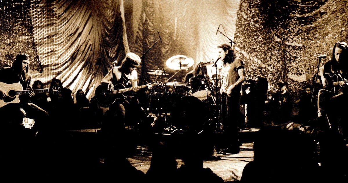 The Impact of Pearl Jam’s Epic ‘Unplugged’ Performance -25 Years Later ...