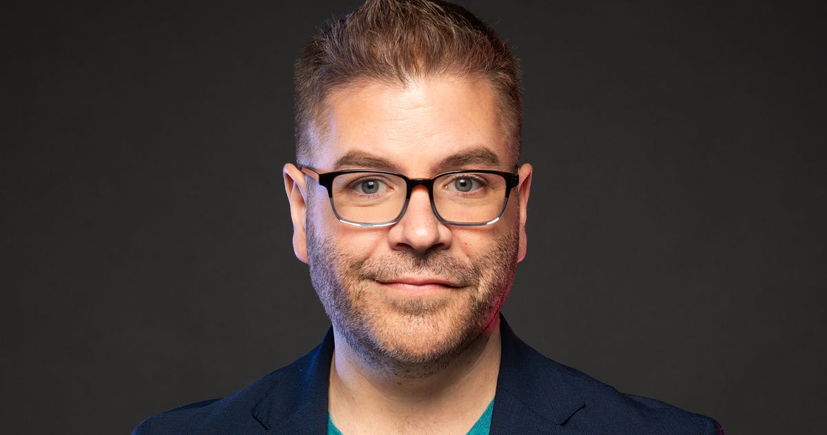 Patrick Hinds: Top 5 Strategies for Growing Your Podcast Audience | by ...