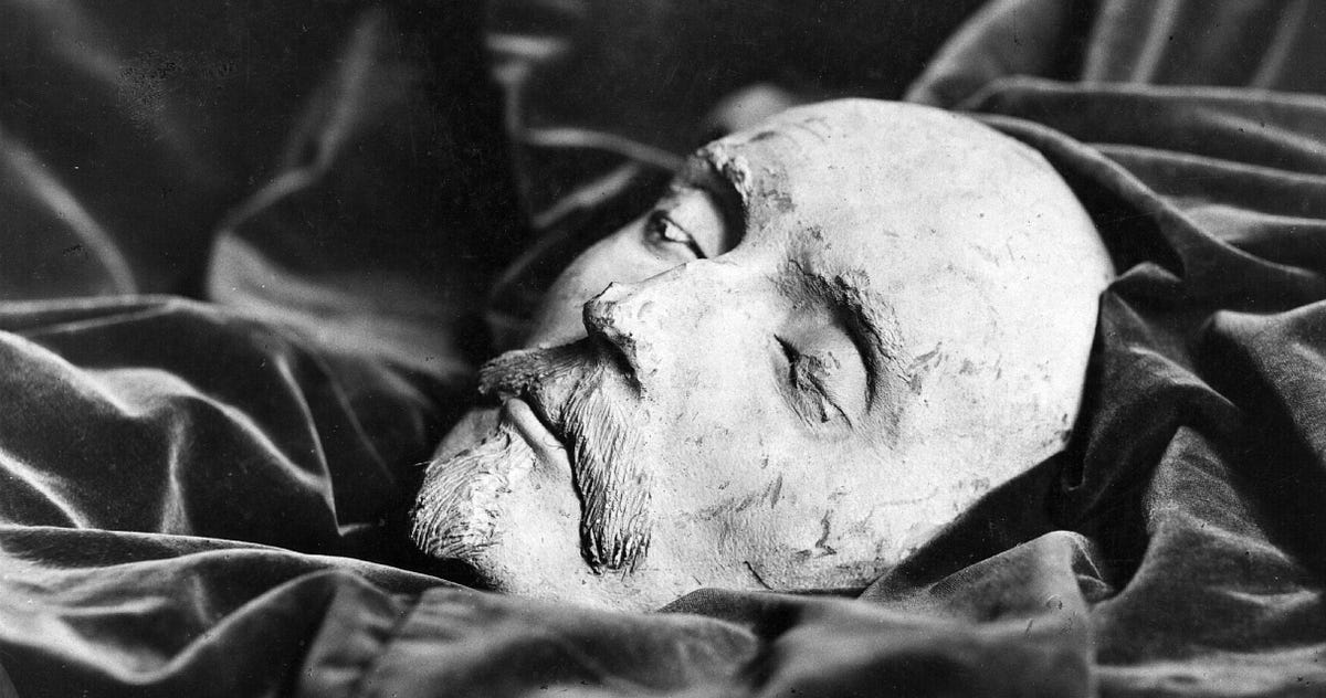 Death Masks: The Heirloom Nobody Asked For | by ClaireLinic | OMGFacts ...
