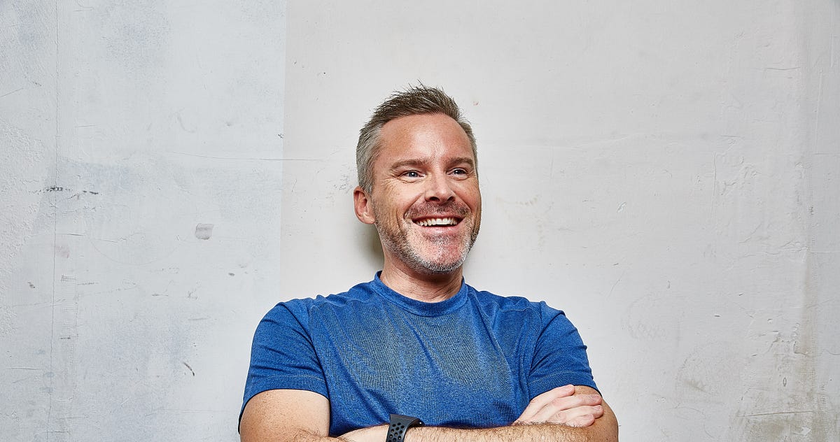 Roger Craig Smith on Sonic, Batman and the Unexpected Path From Stand ...