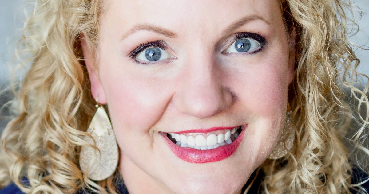 How Author Alli Worthington Tackles The Extreme Work Life Balance Of ...