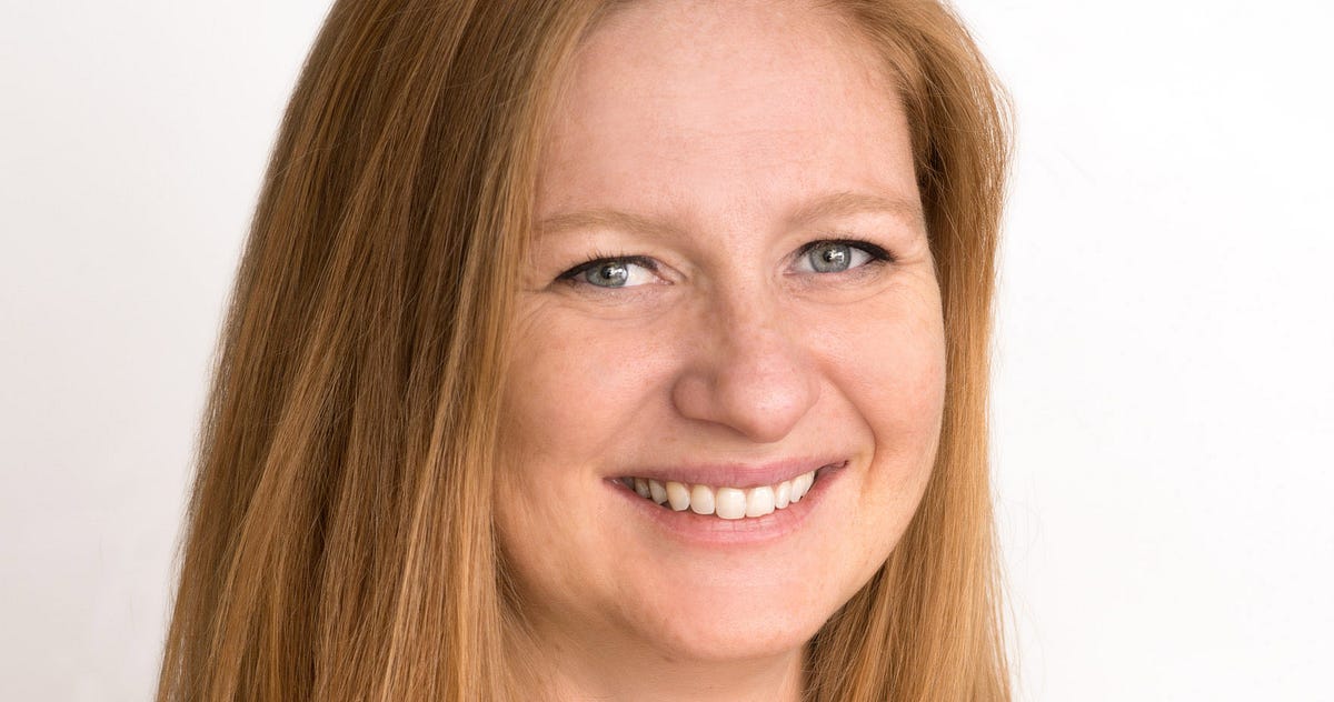 Wisdom From The Women Leading The AI Industry, With Elizabeth Spears of ...