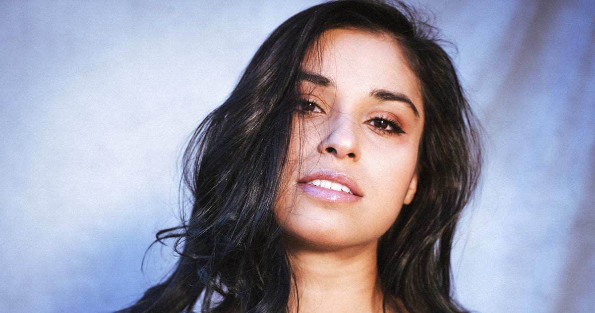 Rising Music Star Chelsea De Silva ‘chae’ On The Five Things You Need ...