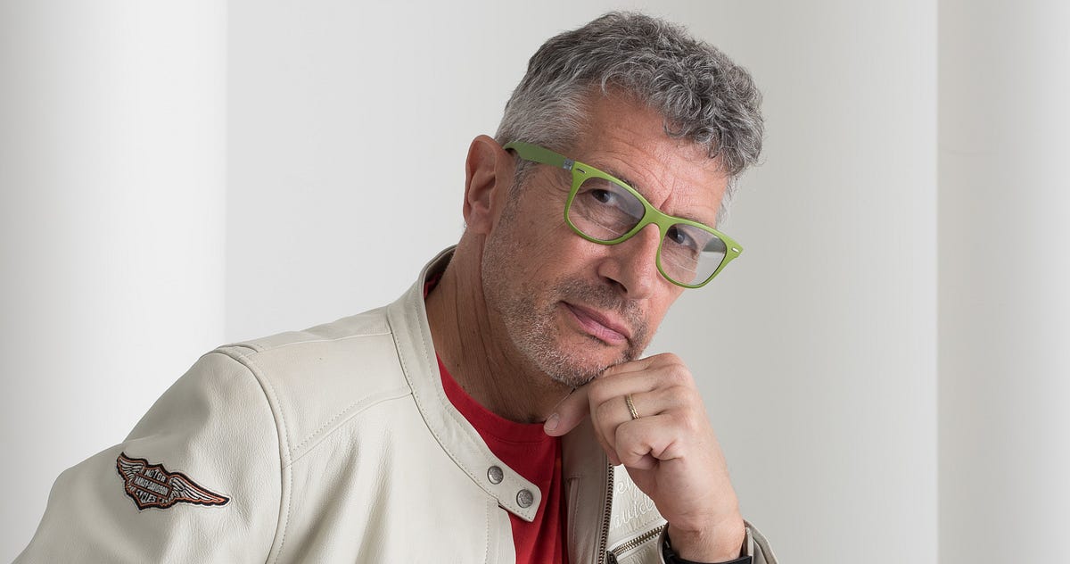 “5 things you should do to build a trusted and believable brand”, with ...