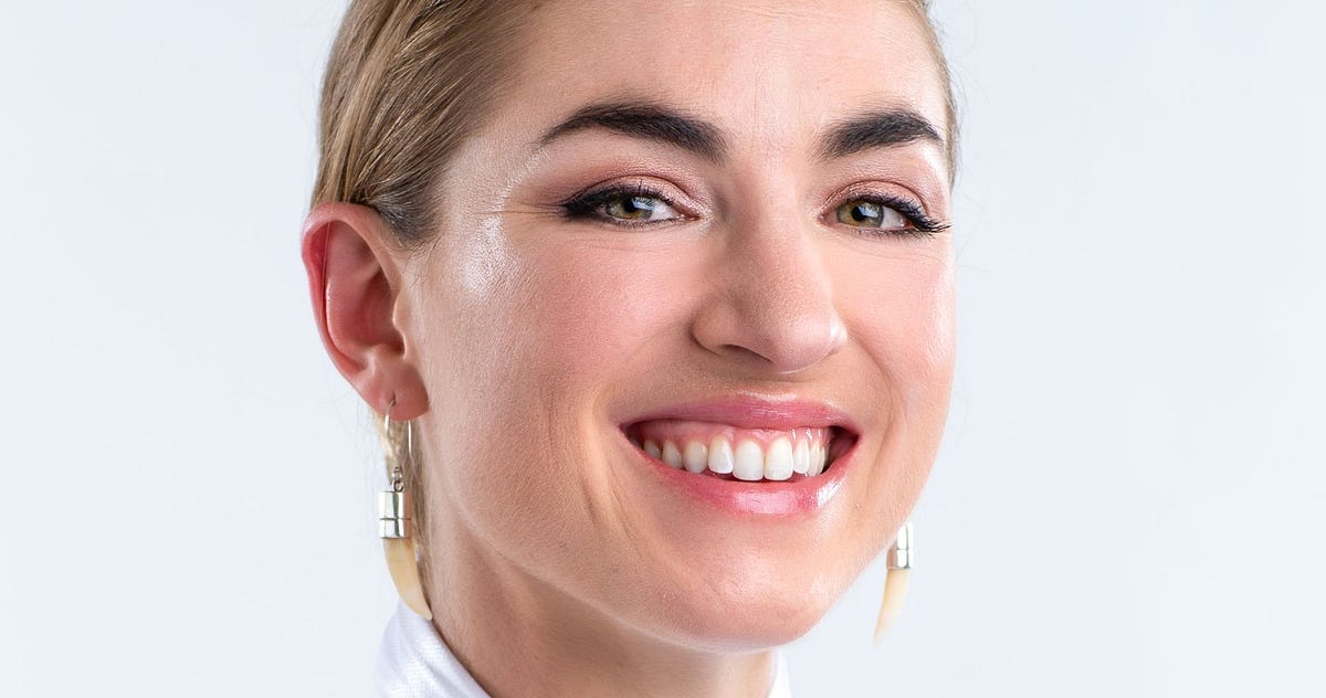 How Aerial Acrobat Rachel Strickland Optimizes Her Mind & Body For Peak ...