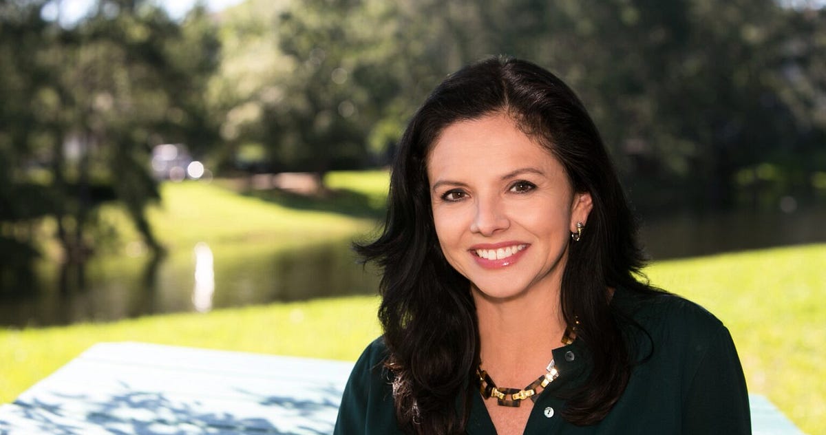 Claudia Sáenz Amlie of Pet Paradise: 5 Ways To Attract & Retain Top ...