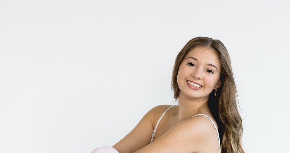 Rising Star Hannah Grace Colin On The Five Things You Need To Shine In ...