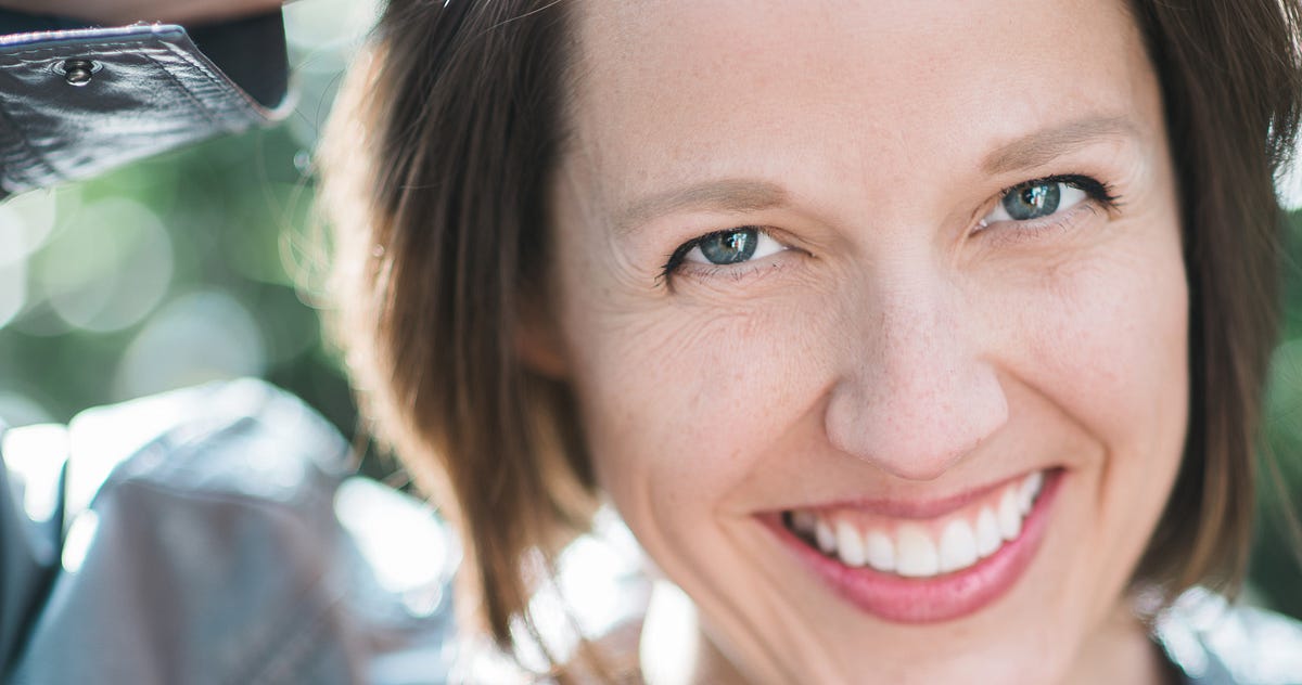 Inspirational Women In Hollywood: How Actress & Author Jen Parker Is ...