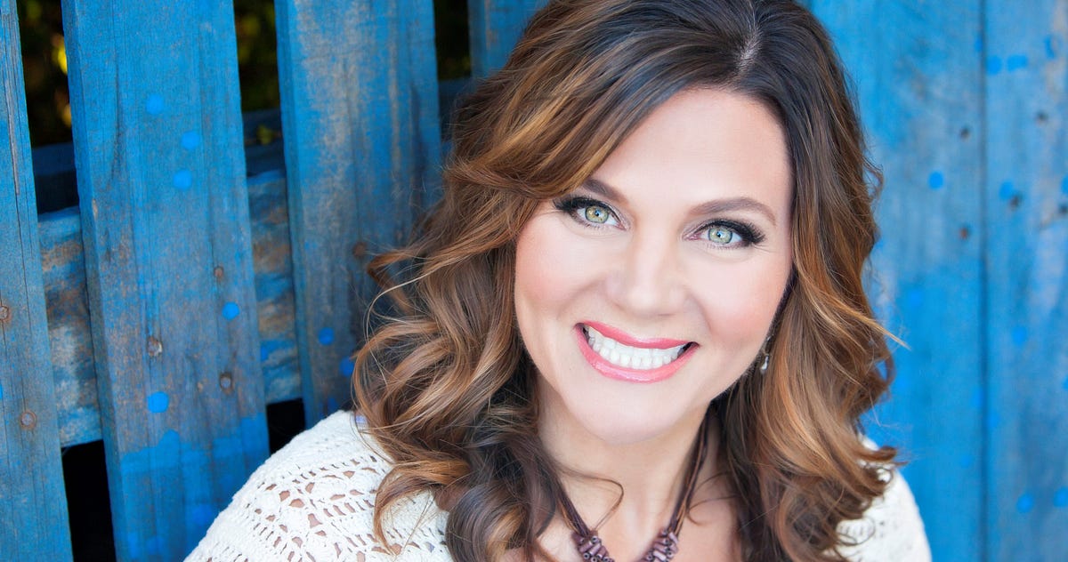 Cheryl DeSantis Of SmileDirectClub On 5 Ways That Businesses Can Help ...