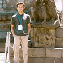 Mastering Queues in Python: From Basics to Real-World Applications | by code.with.ferdi | Medium