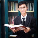 Highlighting Critical Points in Graphs with Matplotlib Inset Zoom: A Double Lorentzian Function ...