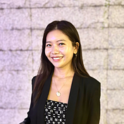 Michelle Shwe – Medium
